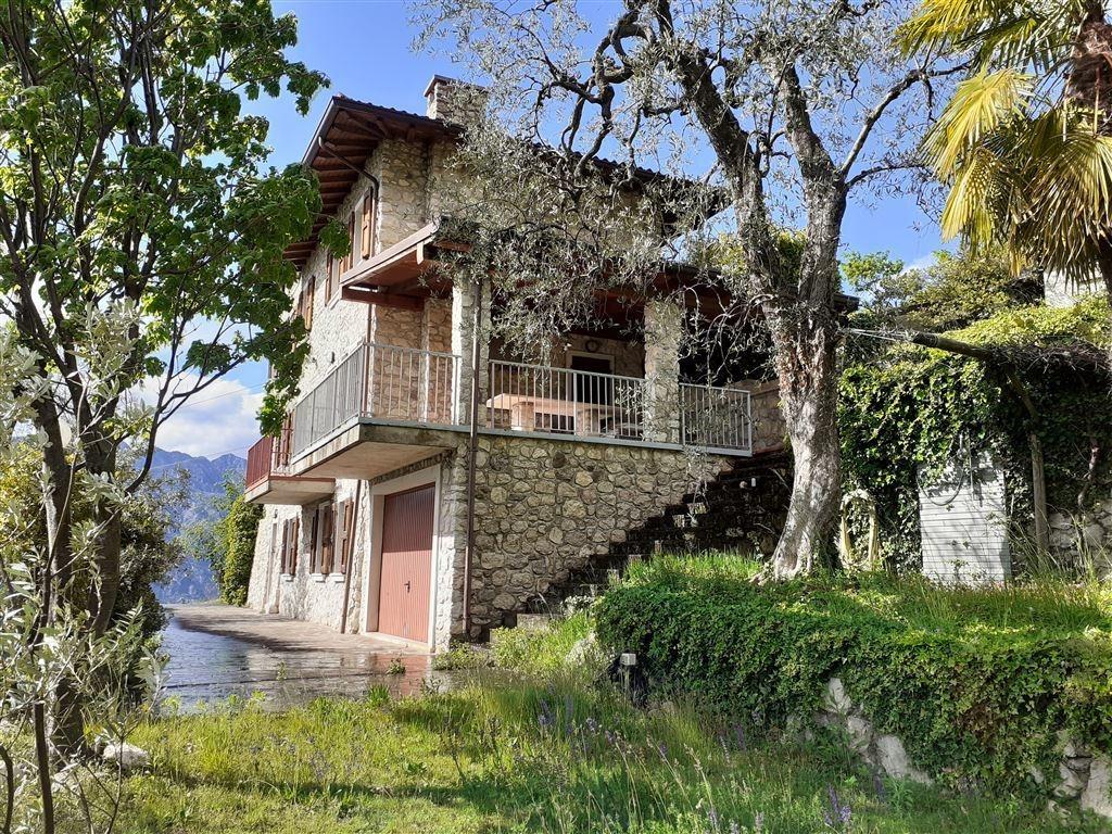 Haus kaufen Malcesine - Gardasee-Malcesine Ein-Zweifamilienhaus - 250 ...